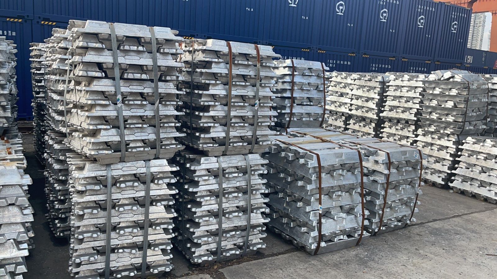 Voices Pressured LME to Avoid Russian Aluminum